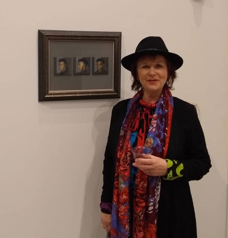 Biography of Elizabeth Meek MBE